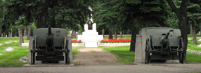Artillery in Canada (3) Saskatchewan: Regina, HMCS Queen, Regina ...