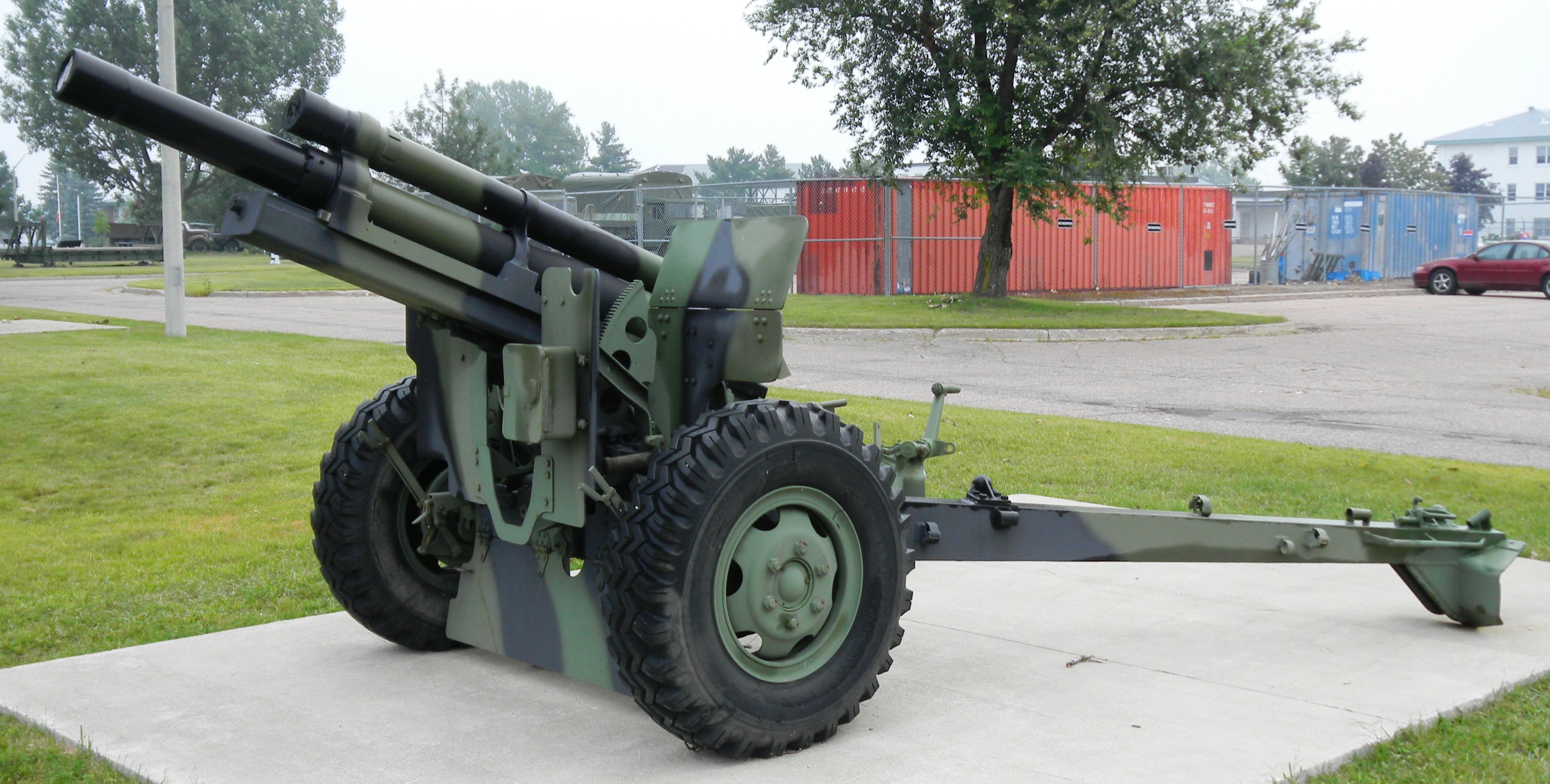 Artillery in Canada (5) Ontario: 4 Canadian Division Support Base (4 ...