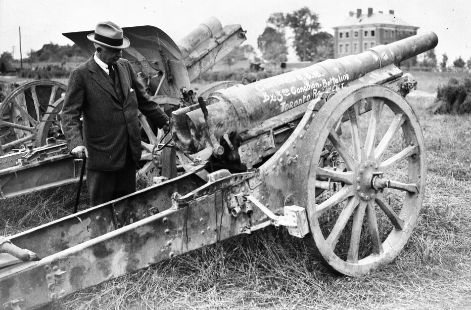 Artillery in Canada: German First World War Artillery - historic photos ...
