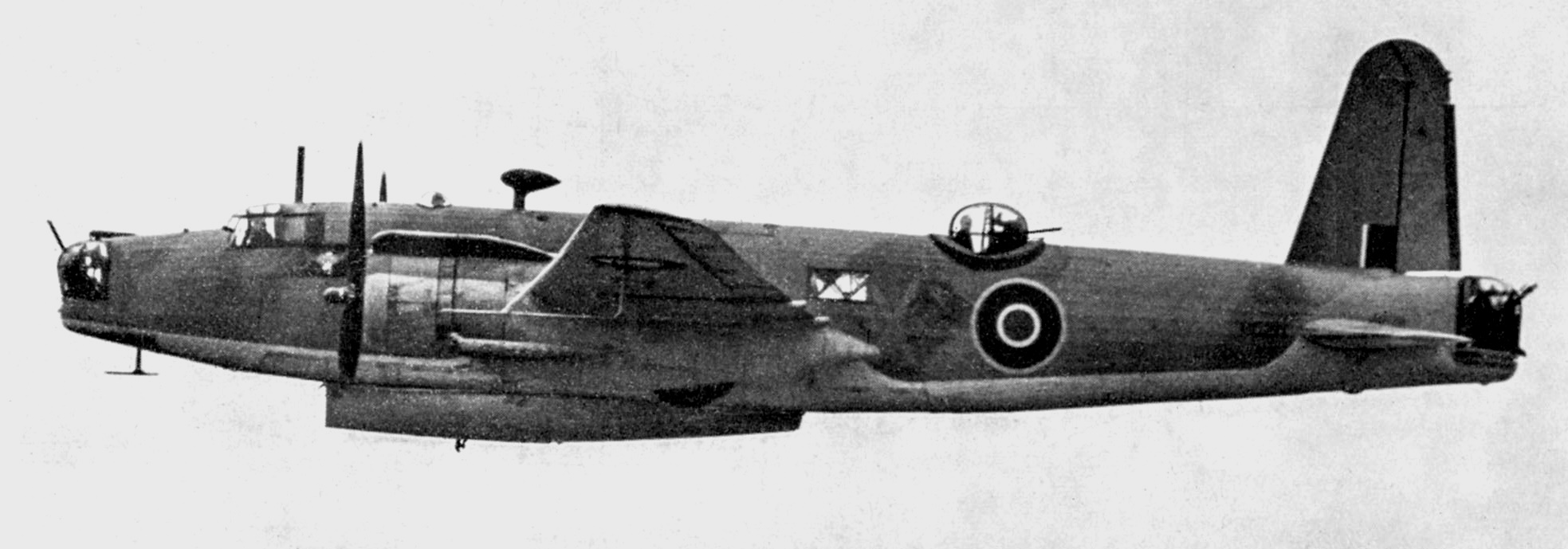 Canadian Warplanes 4: Vickers Warwick