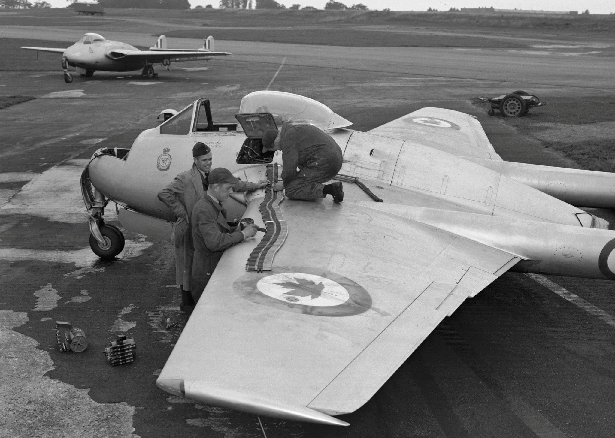 Canadian Warplanes 6: de Havilland DH.100 Vampire