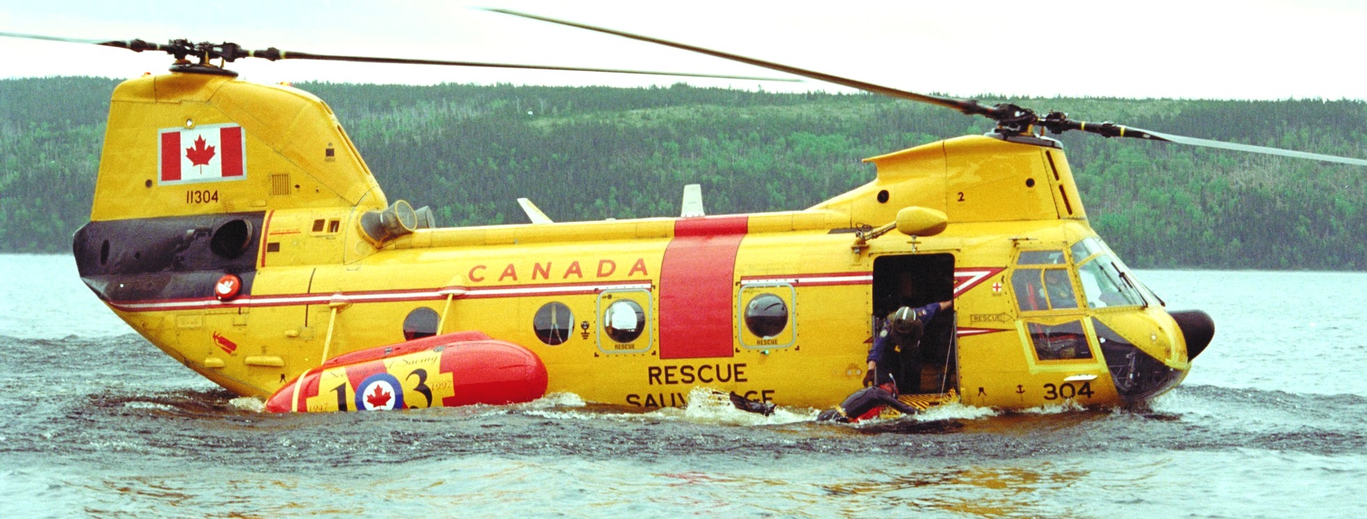 Canadian Warplanes 7: Boeing Vertol CH-113 Labrador and CH-113A ...
