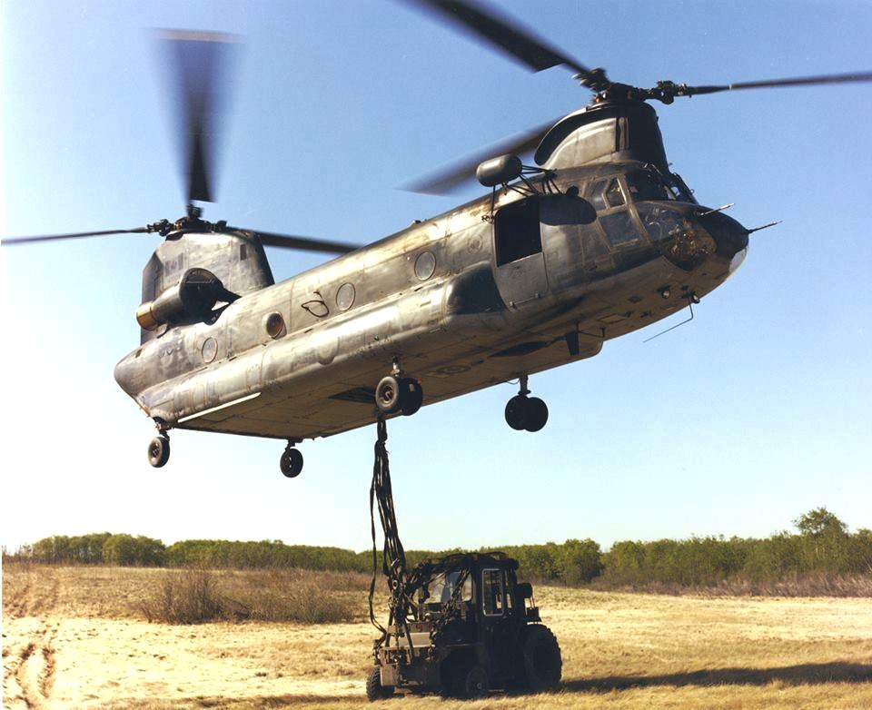 Canadian Warplanes 7: Boeing Vertol CH-147 Chinook helicopter