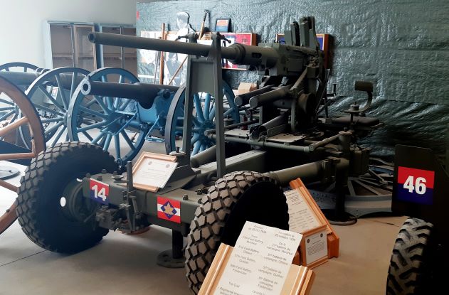 Artillery in Canada (5) Ontario: Ottawa, Uplands, 30th Field Artillery ...