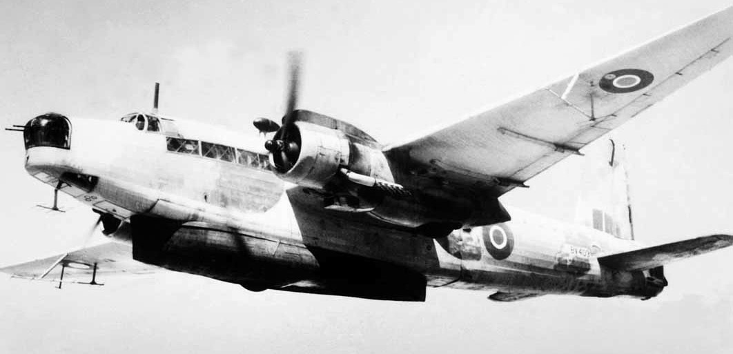 Canadian Warplanes 4: Vickers Warwick