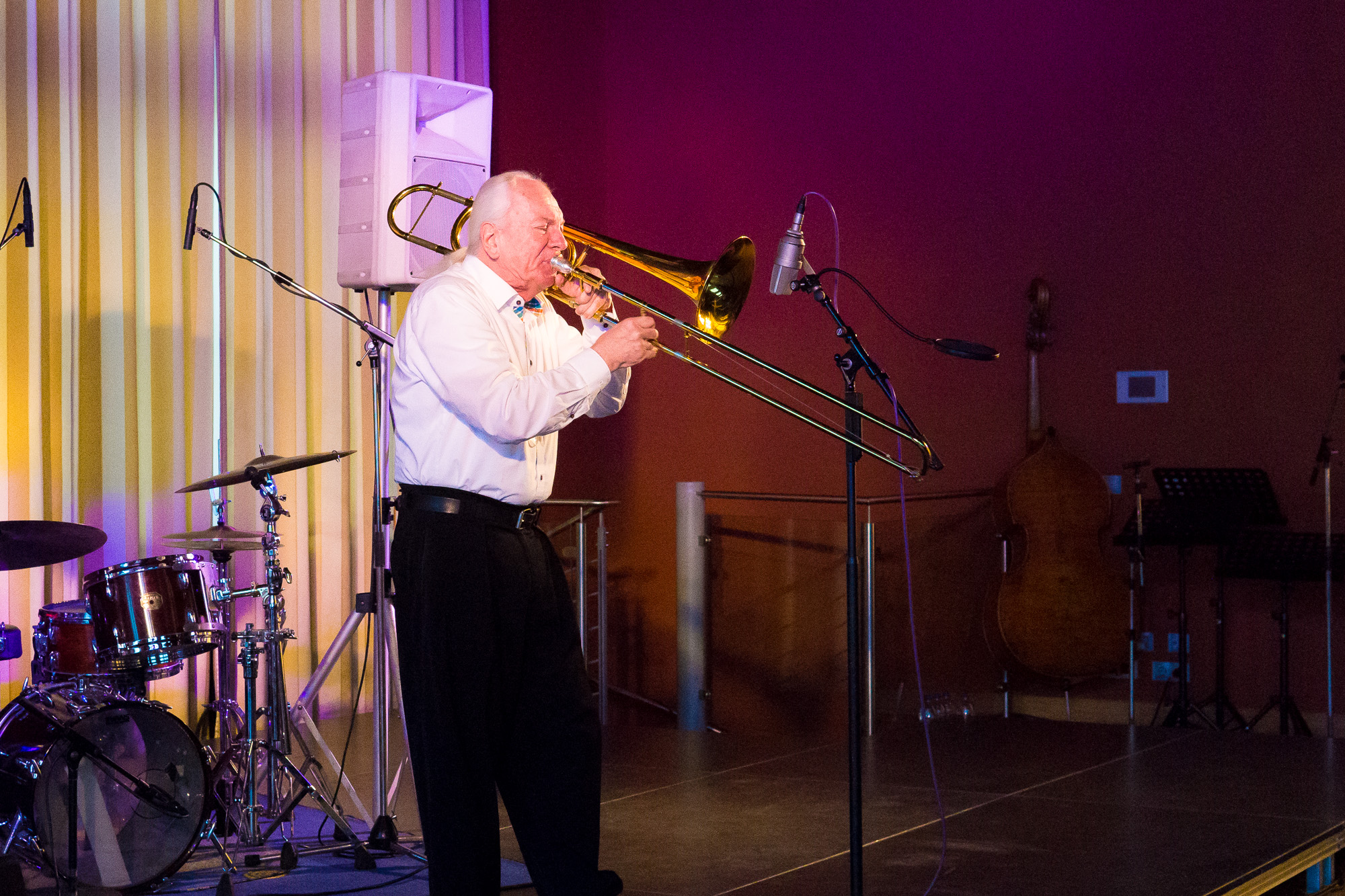 Albert-Mangelsdorff-Preis 2023 für Jazzinstanz Conny Bauer | Forum Gestaltung