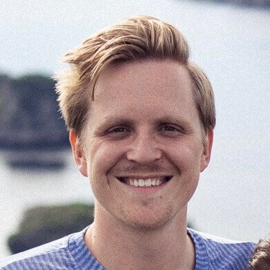 Fix SQL Error 'is not a valid GROUP BY expression' in Snowflake | Census