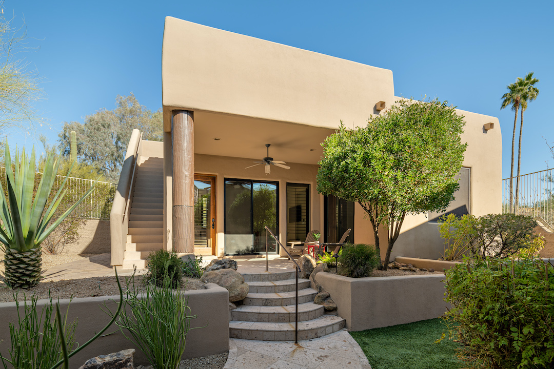 Stagecoach Pass | 12 Guests • 5 Bedrooms • Movie Theatre