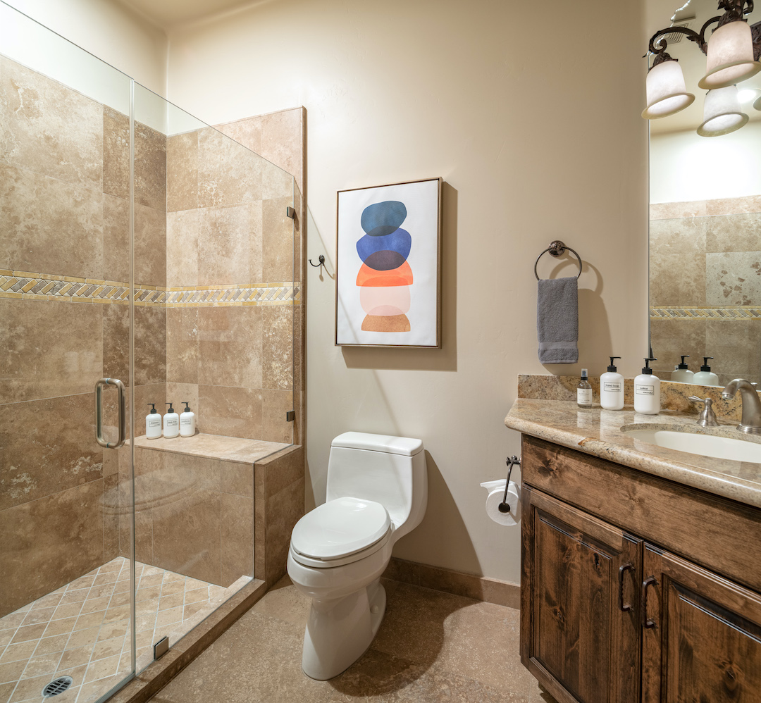 Stagecoach Pass | 12 Guests • 5 Bedrooms • Movie Theatre