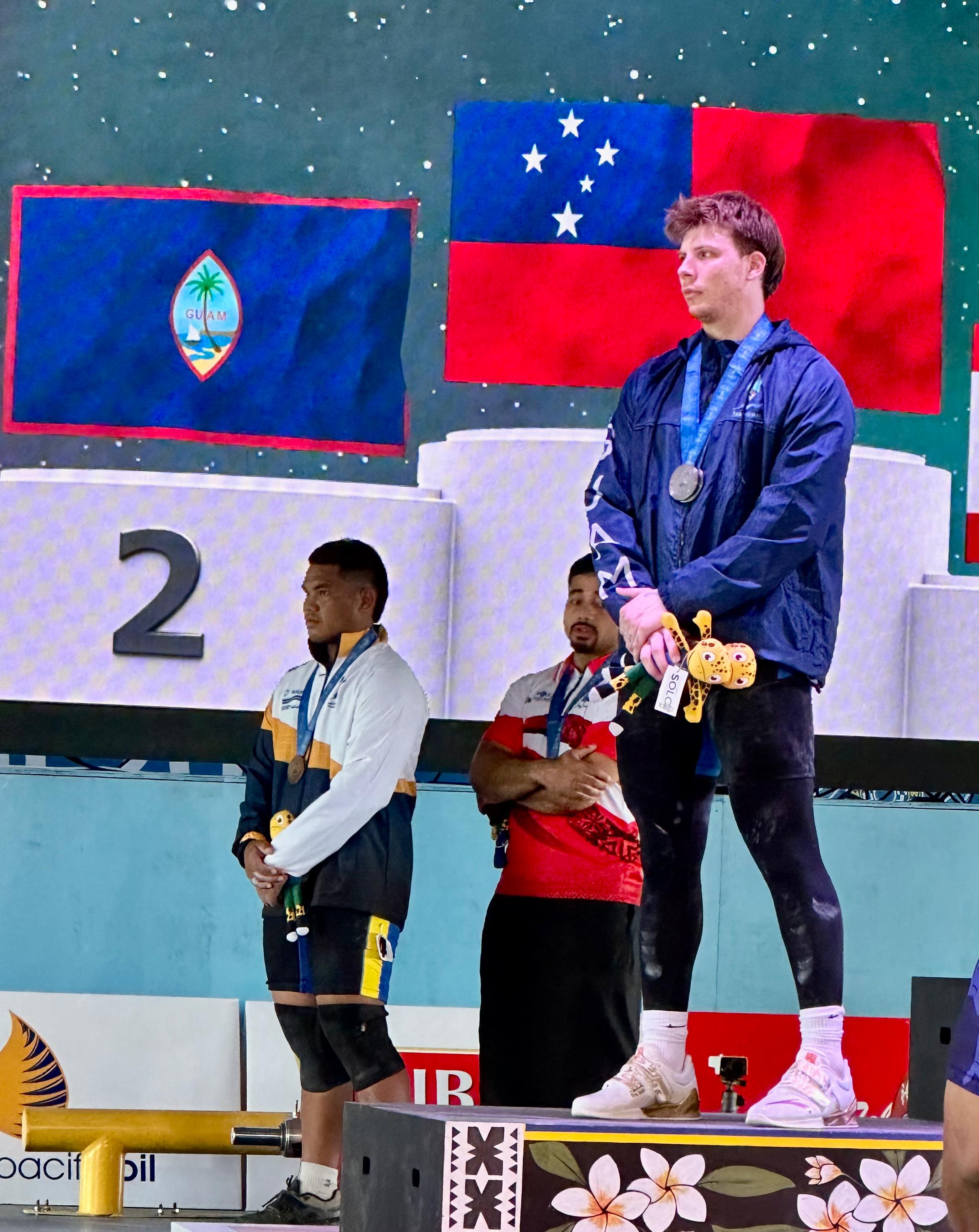 Weightlifting adds two silver medals | GNOC