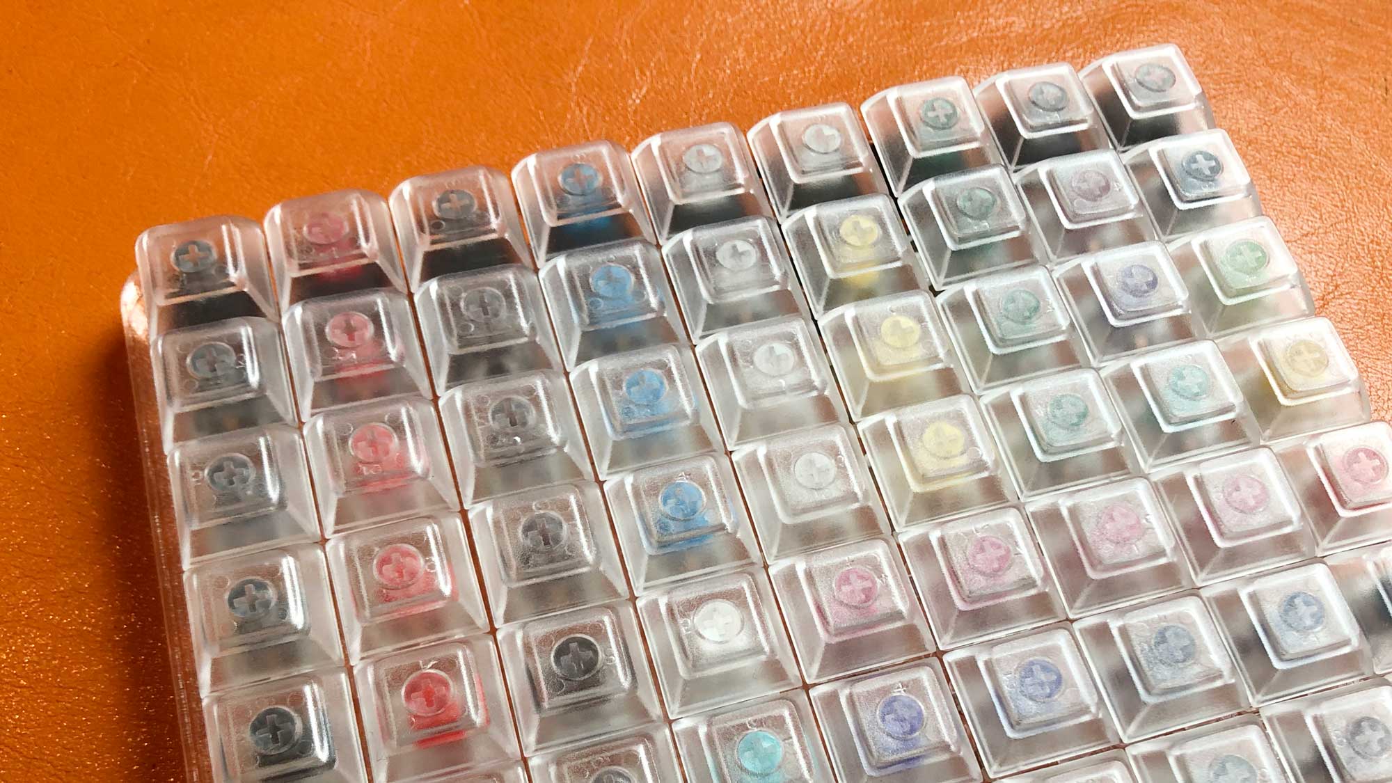 THE ULTIMATE GAMING KEYBOARD GUIDE | SoftBit