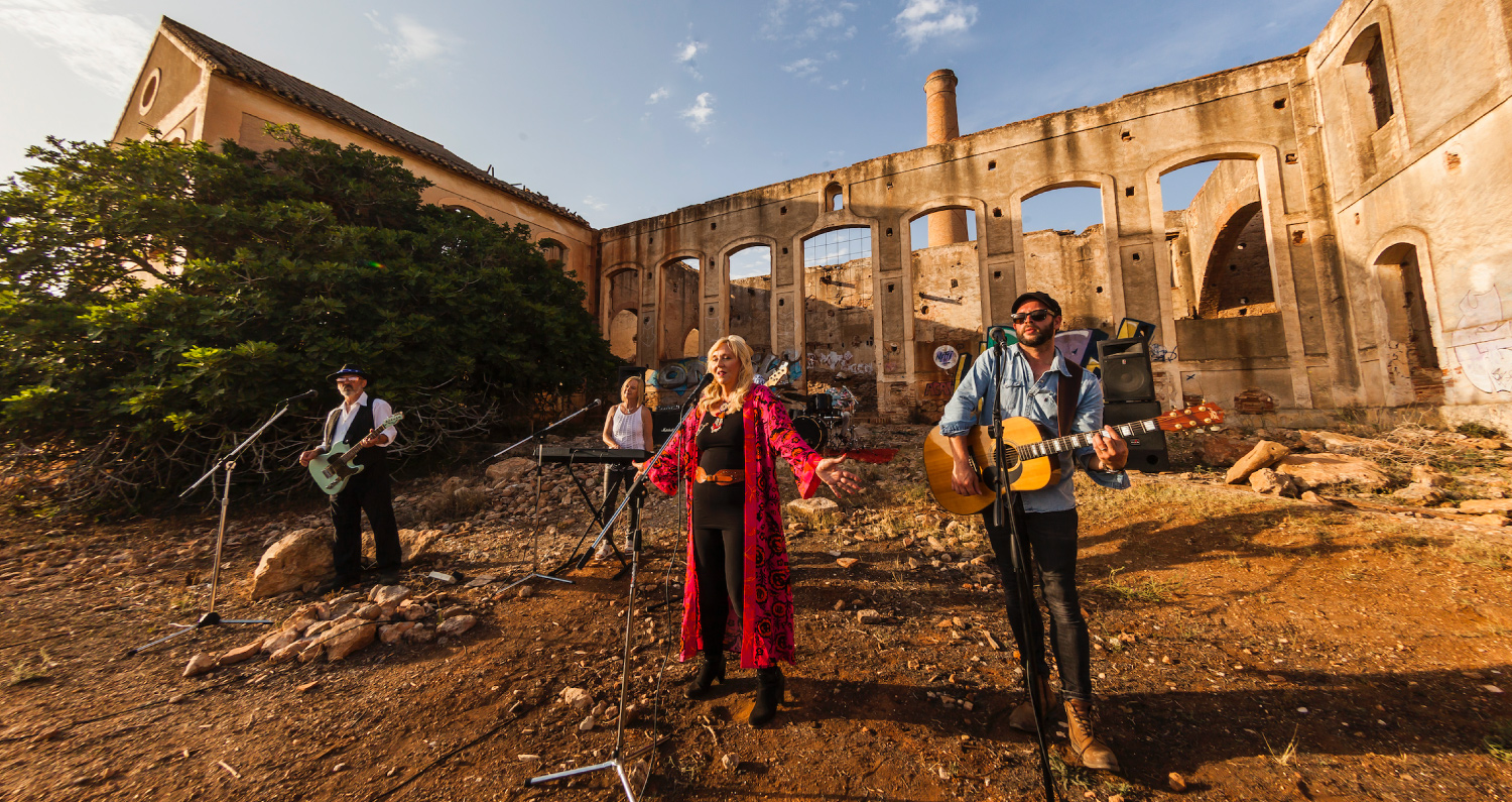 Julie July Band | British Folk Rock Band