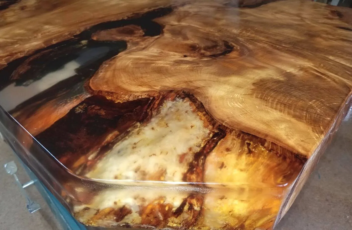 Unique dining tables, durable in high quality