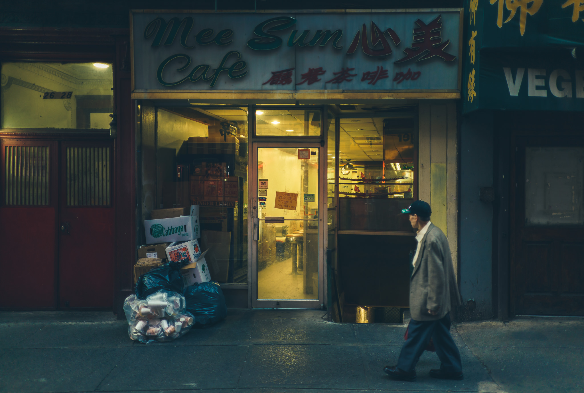 How to Do Street Photography Like a Pro