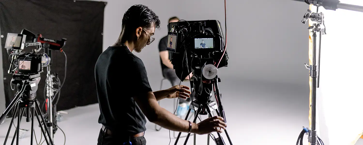 The Benefits Of Outsourcing Social Media Video Production