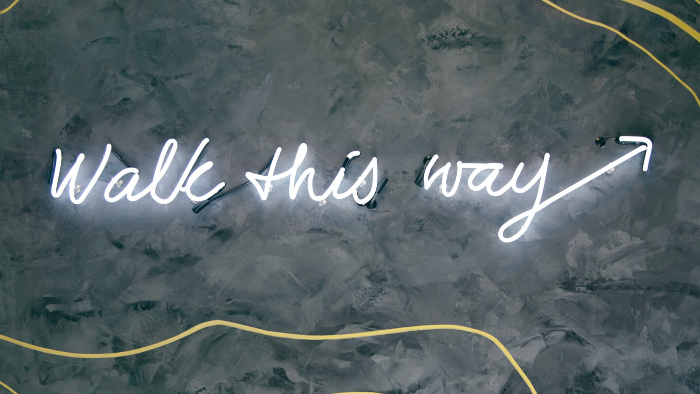 How to Write a Headline: Helpful Tips, Formulas and Examples