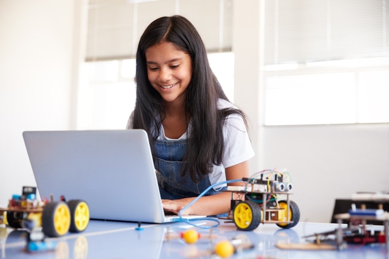 STEM Projects for Middle & High School Students | GoGuardian