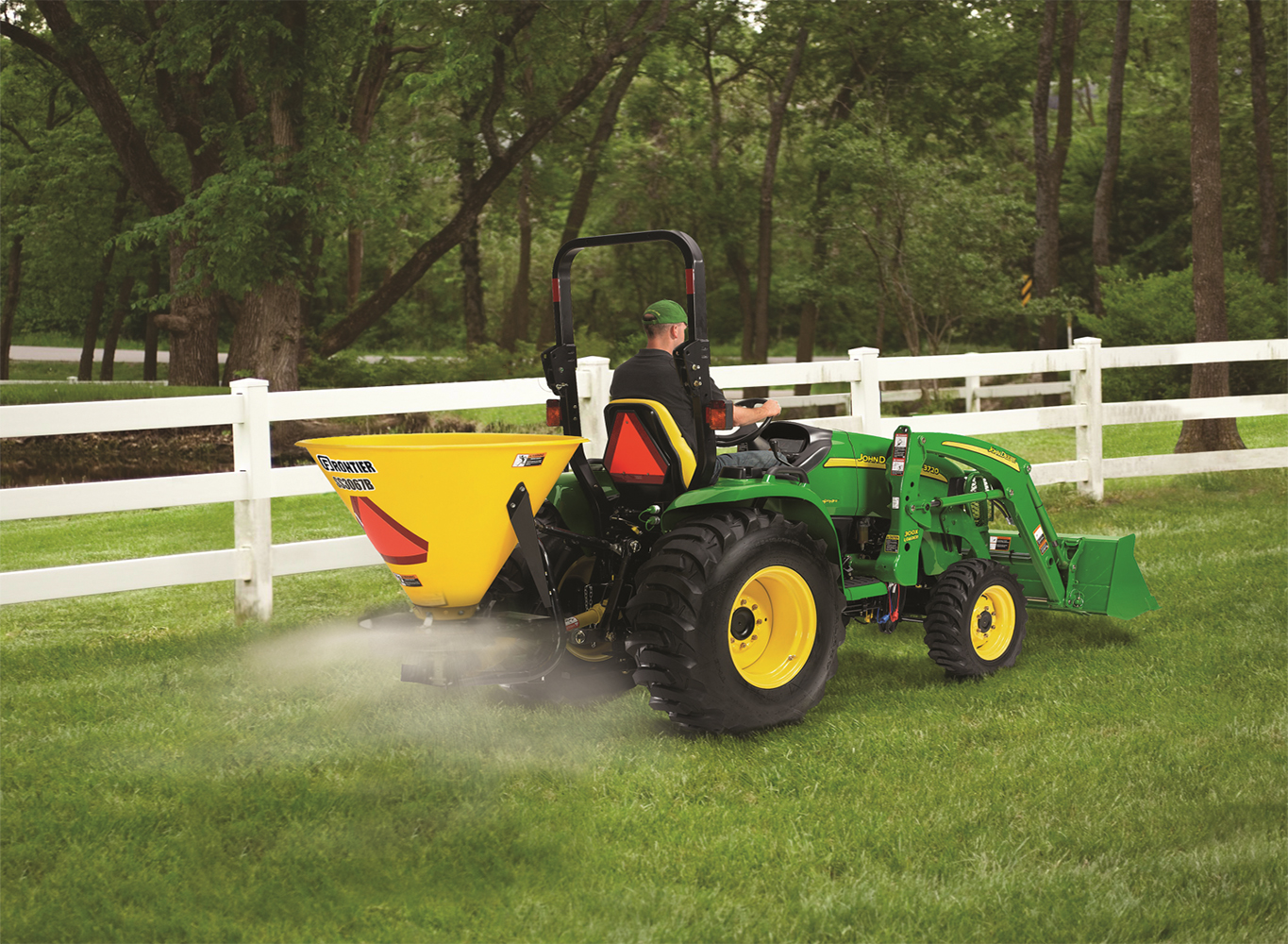 SS3067B Broadcast Spreader