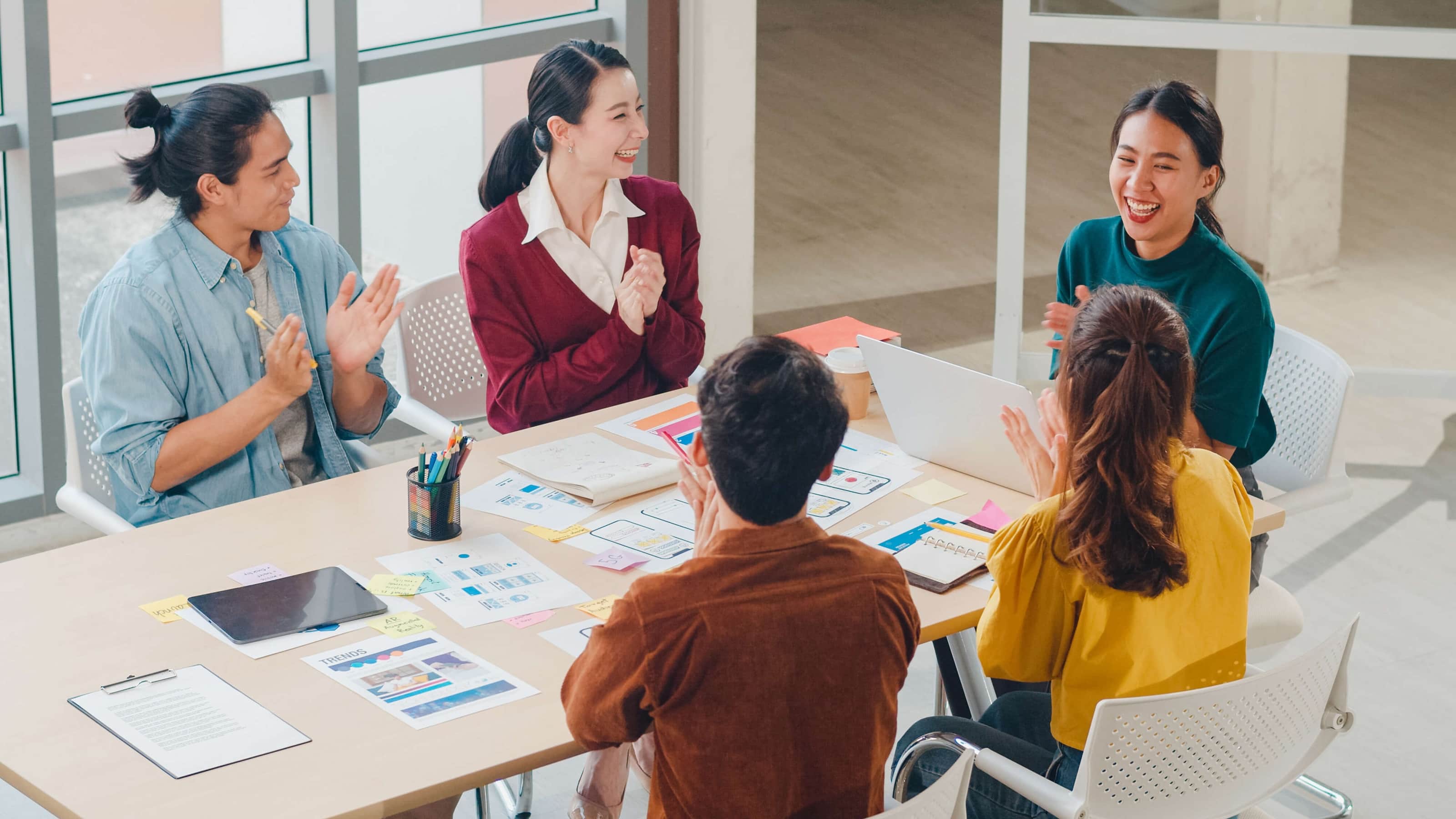 The Right Experts | Job Expert