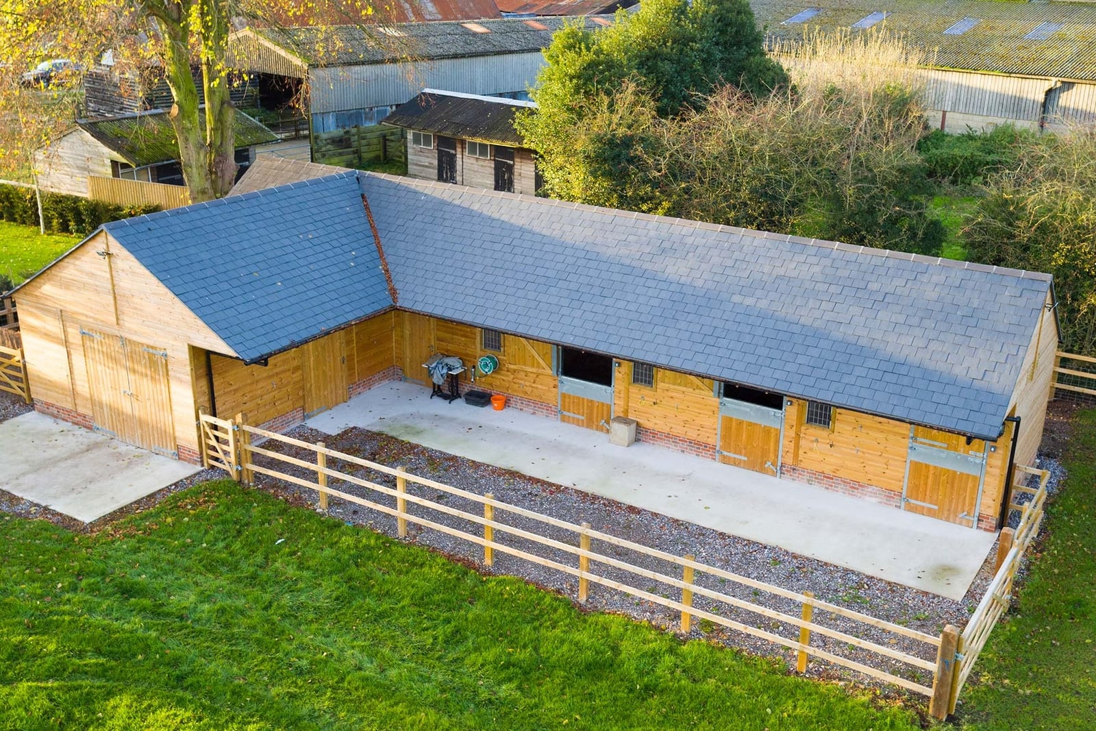 Brochure | Chart Stables