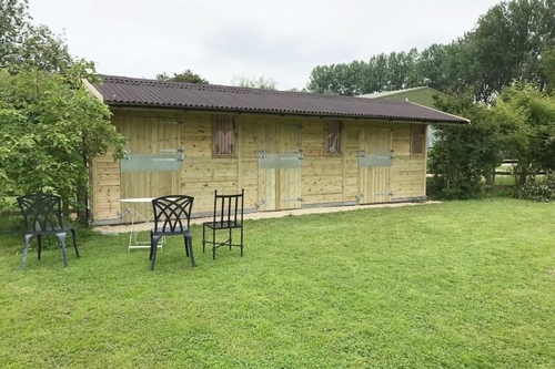 Mobile Stables | Chart Stables