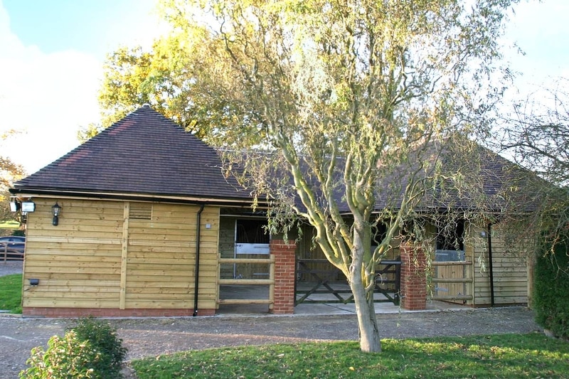 Do I need planning permission to build stables? | Chart Stables