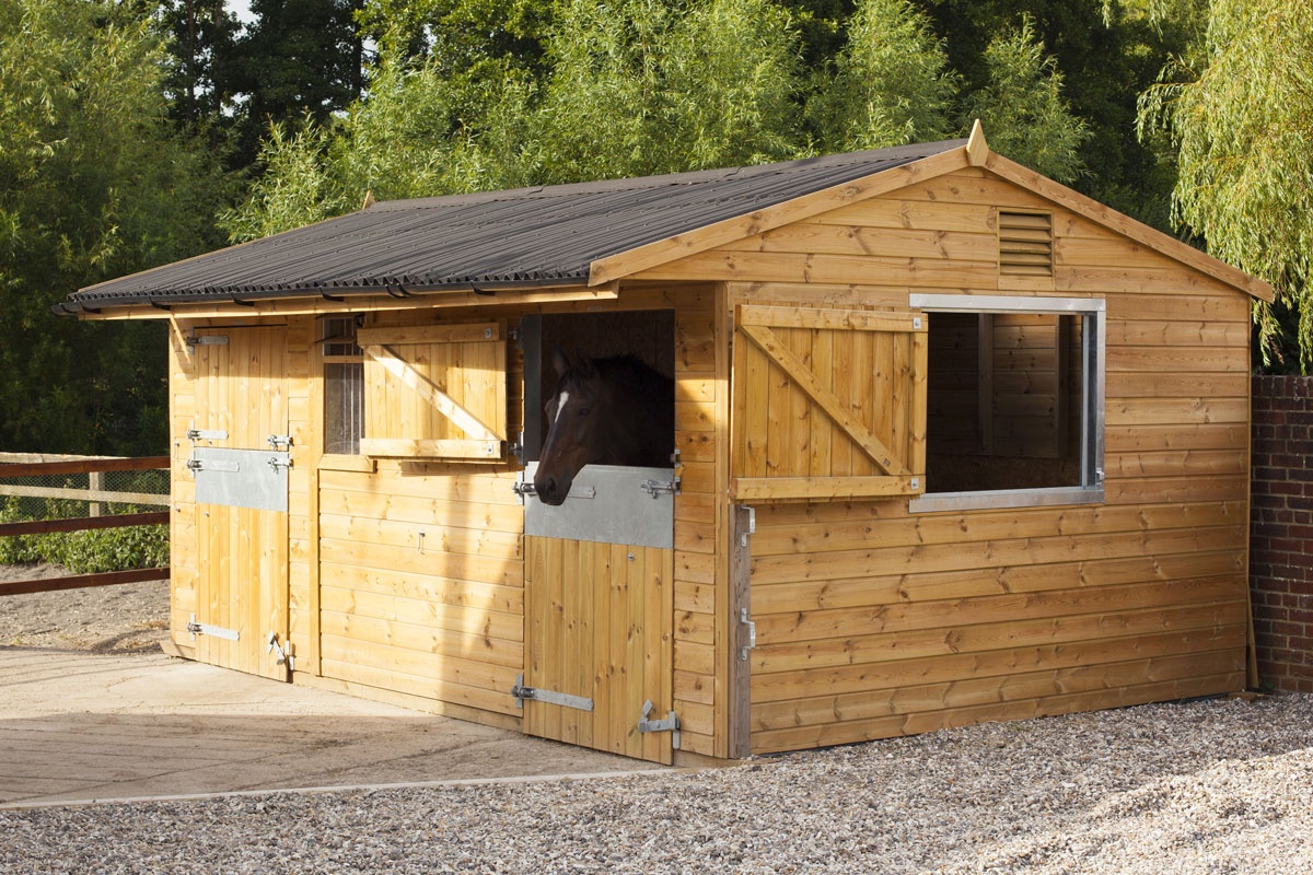 Keeping stables warm in winter and cool in summer | Chart Stables