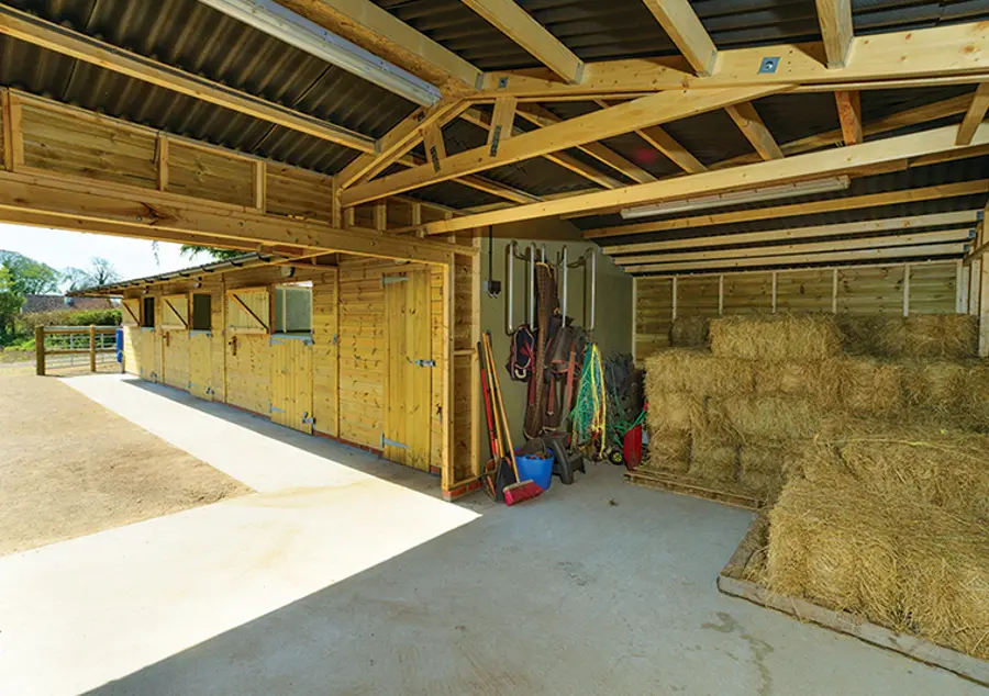 The Best Stable Design Features | Chart Stables