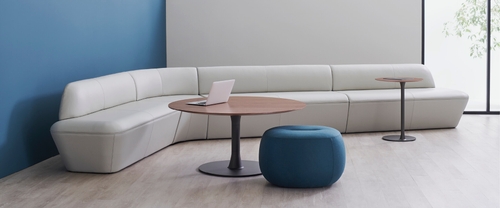 Q6 Lounge | Davis Furniture