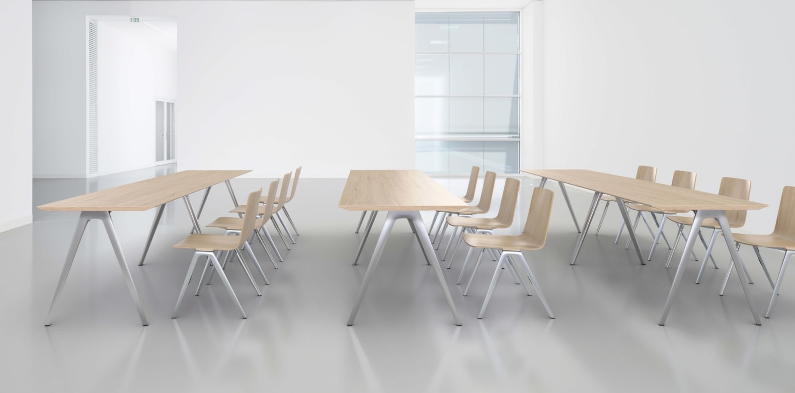 A-Table Meeting | Davis Furniture