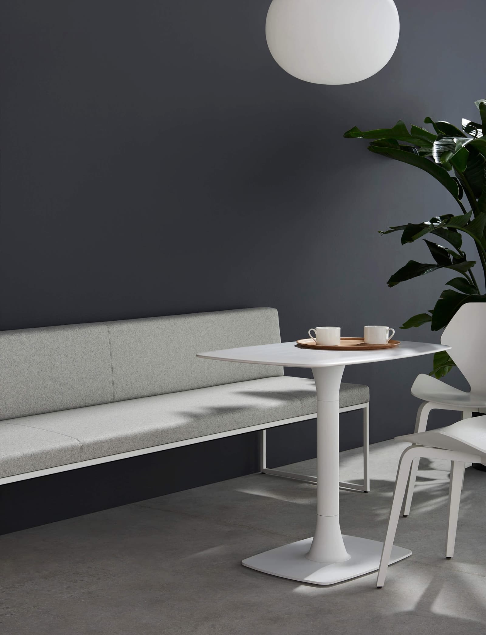 Modo Bench | Davis Furniture