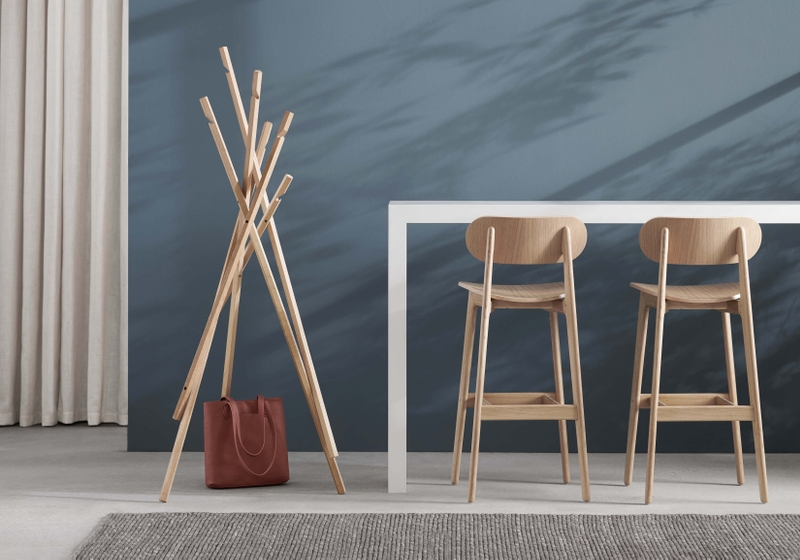 Prat Meeting | Davis Furniture