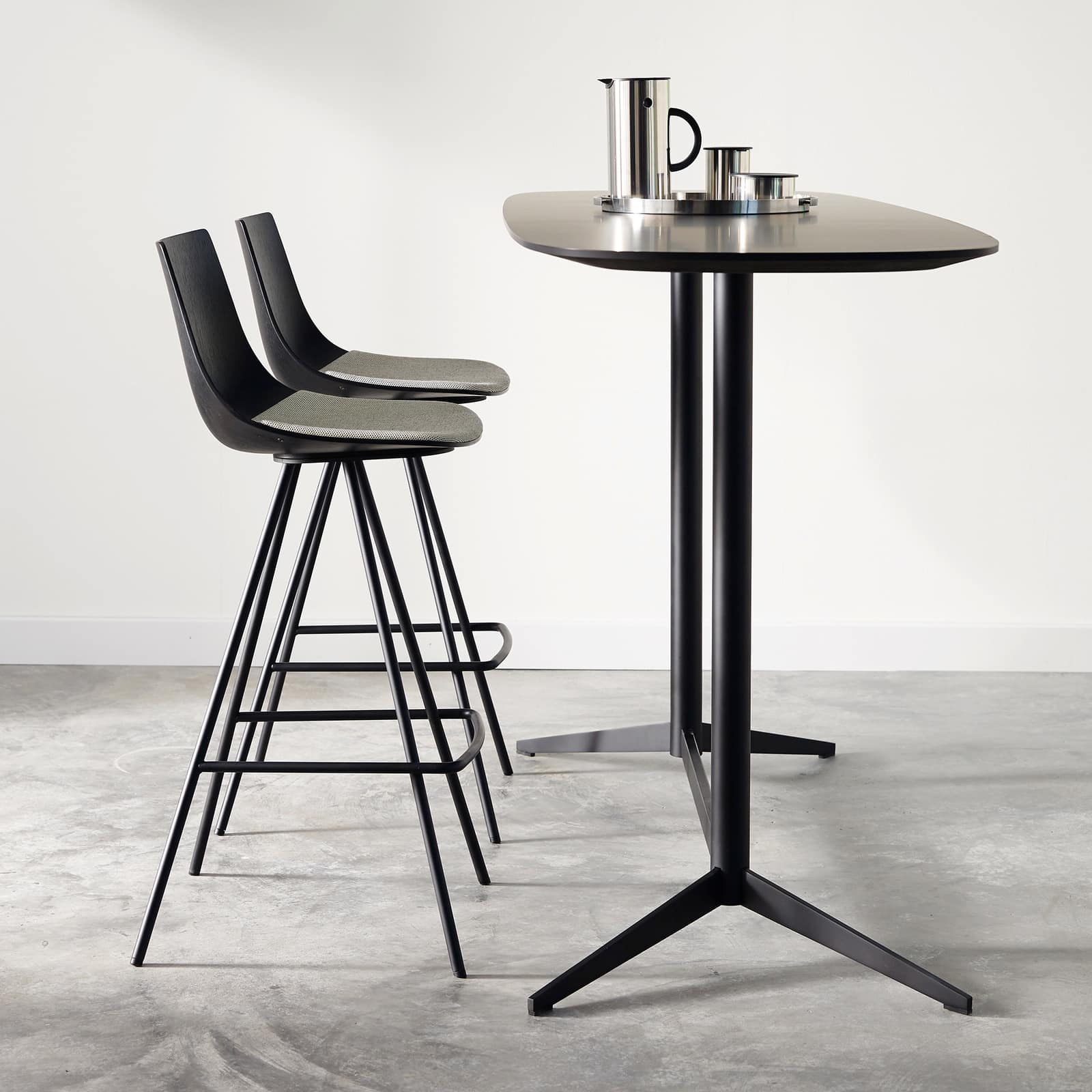 Mez Bar | Davis Furniture