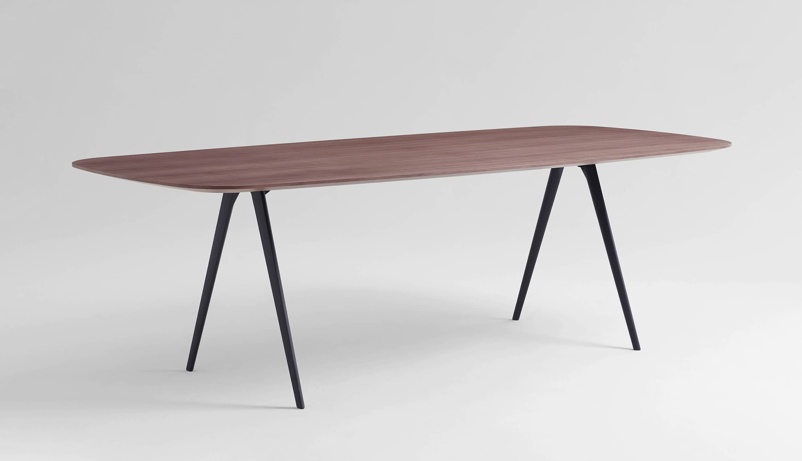 A-Table Meeting | Davis Furniture