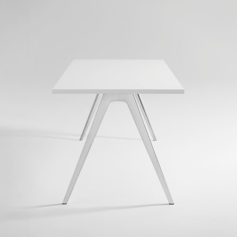 A-Table Meeting | Davis Furniture