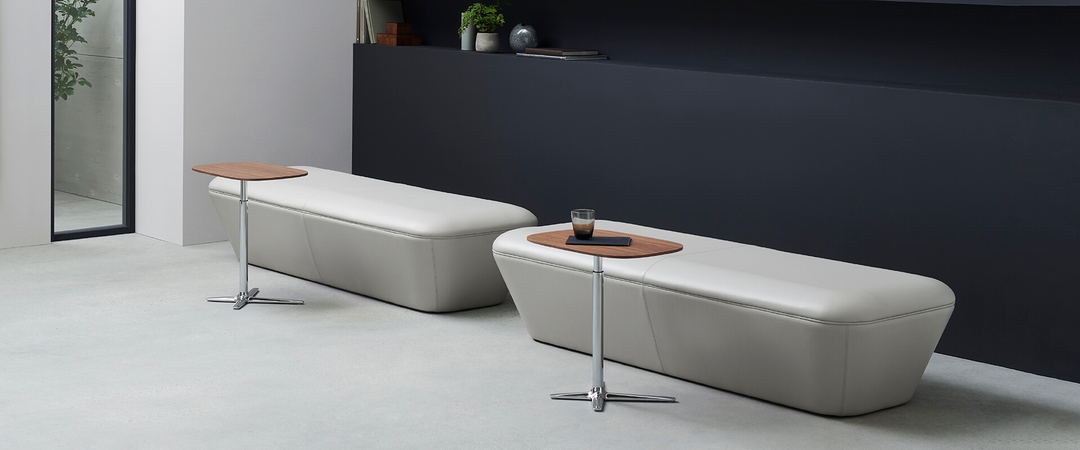 Q6 Ottoman | Davis Furniture