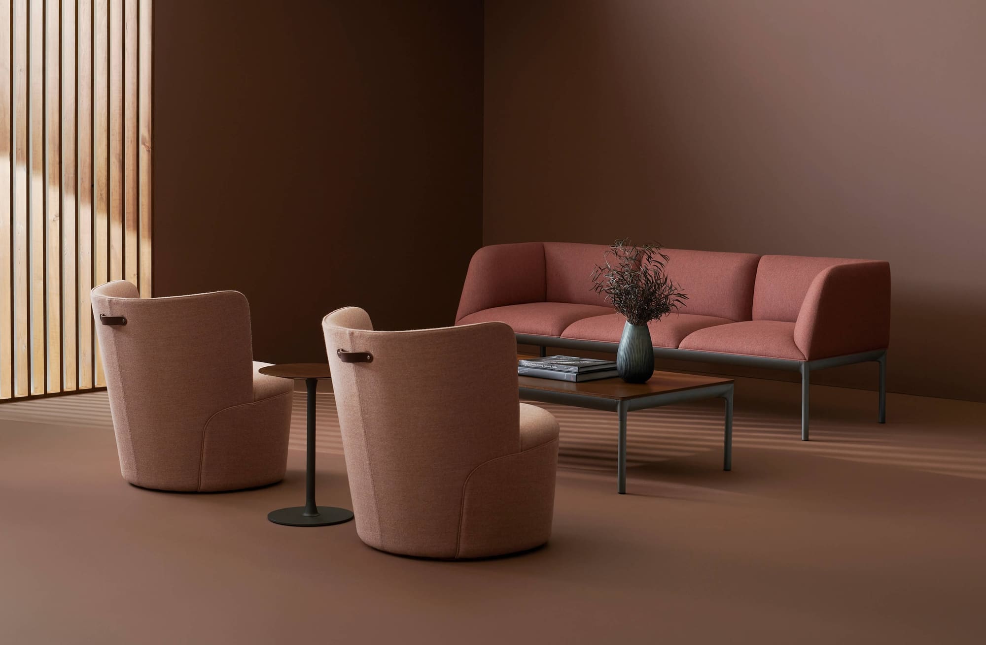 Tote | Davis Furniture