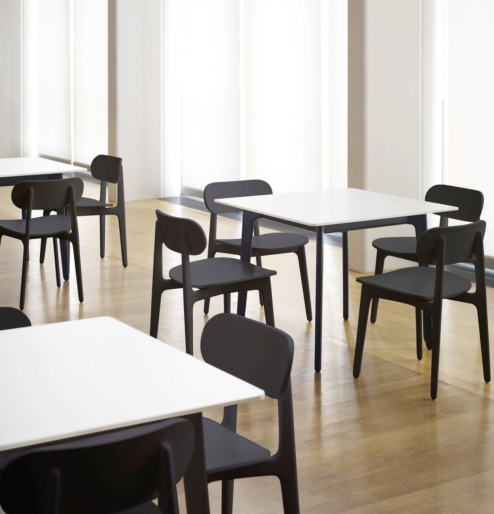 PLC Table | Davis Furniture