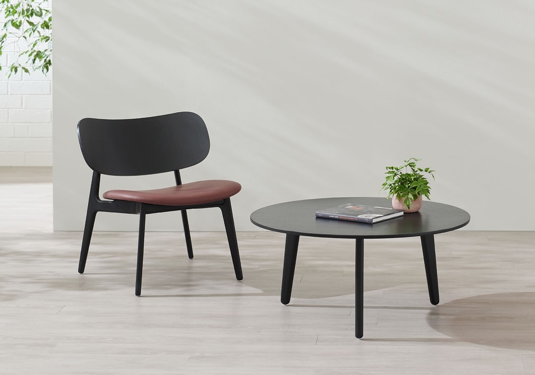 PLC Lounge | Davis Furniture