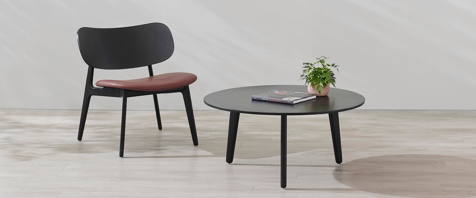 PLC Lounge | Davis Furniture