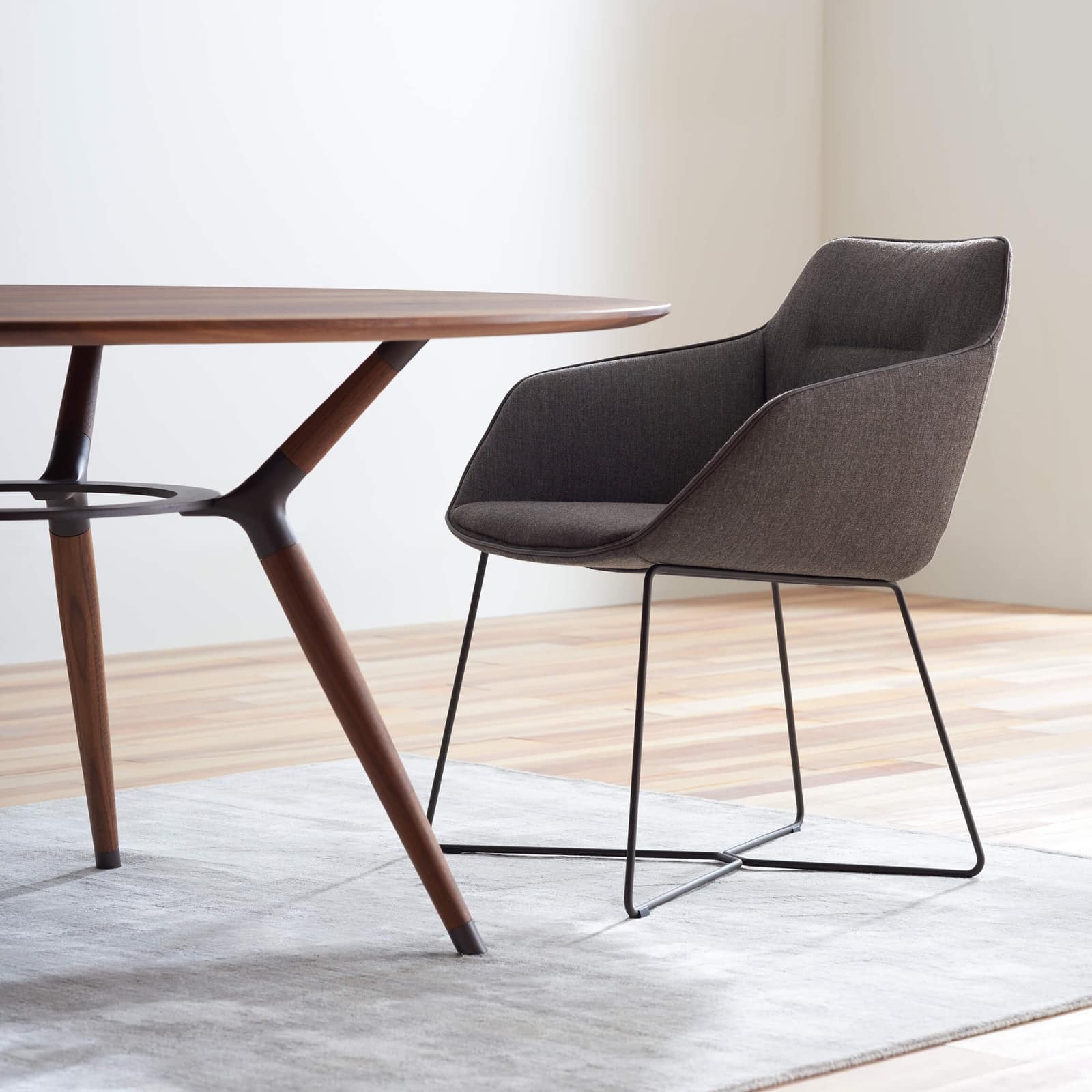 Sachet Guest | Davis Furniture