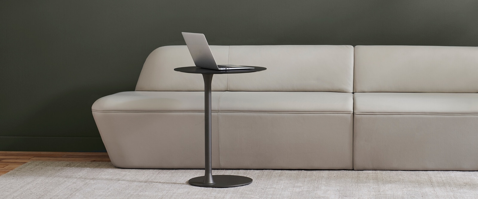 Q6 Laptop | Davis Furniture