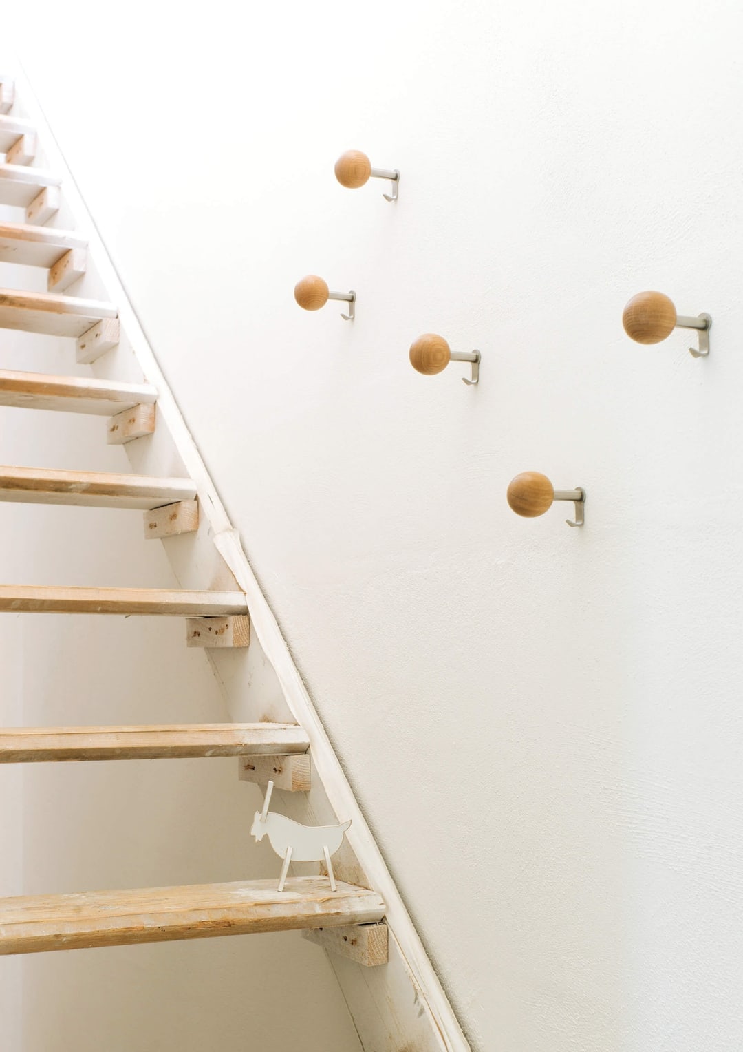 Dots | Davis Furniture