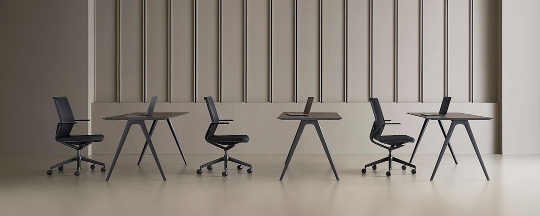 A-Table Meeting | Davis Furniture