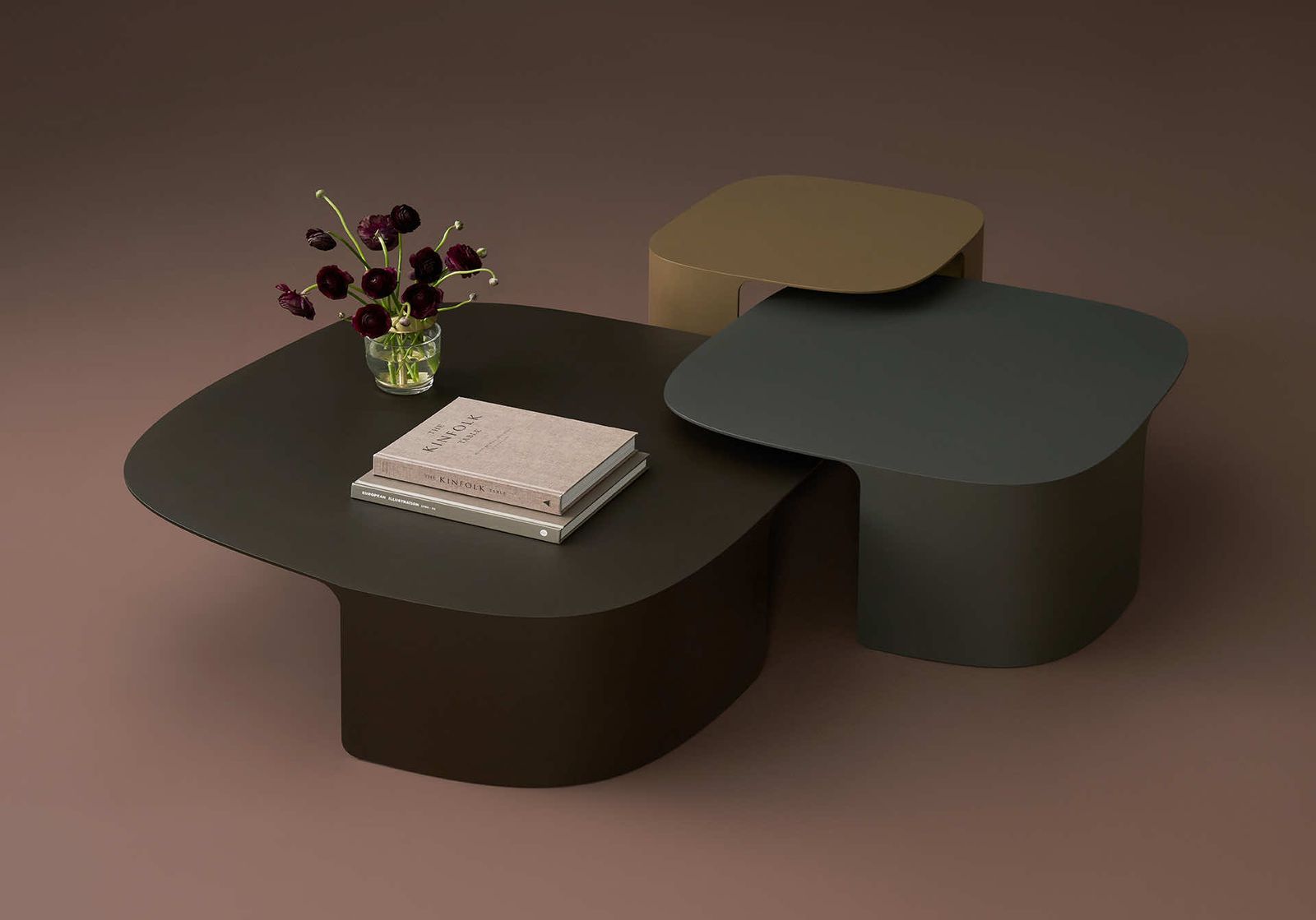 Capas | Davis Furniture