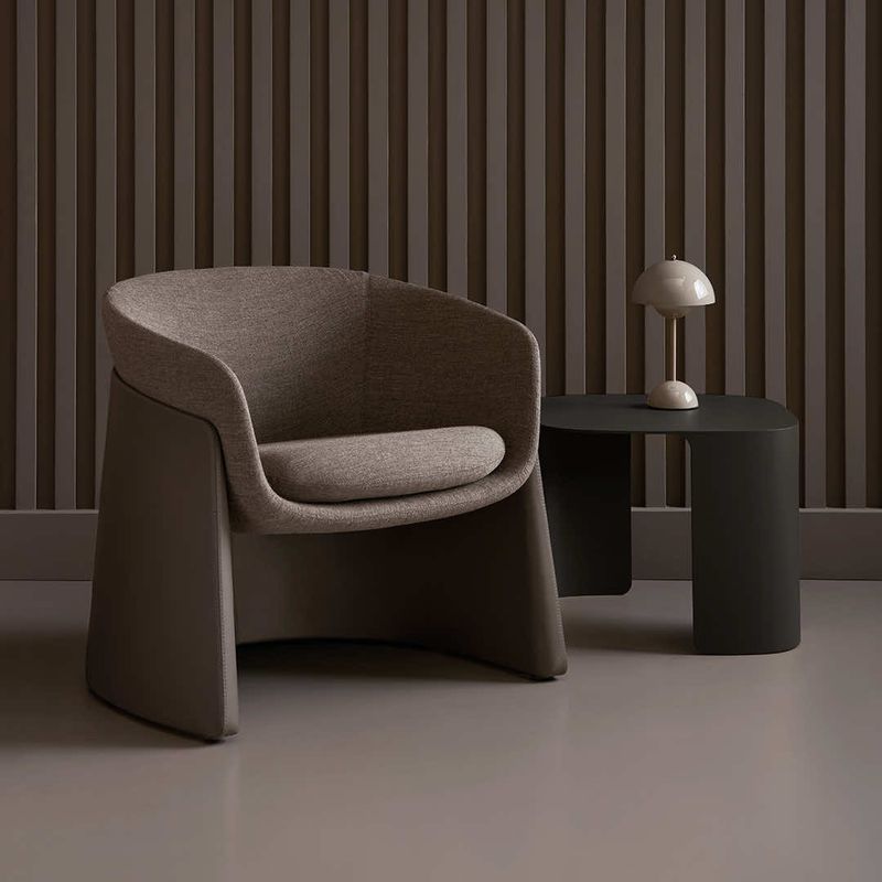 Capas | Davis Furniture