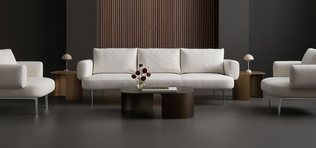 Capas | Davis Furniture