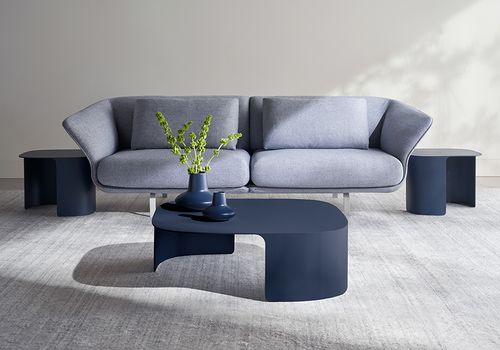 Capas | Davis Furniture