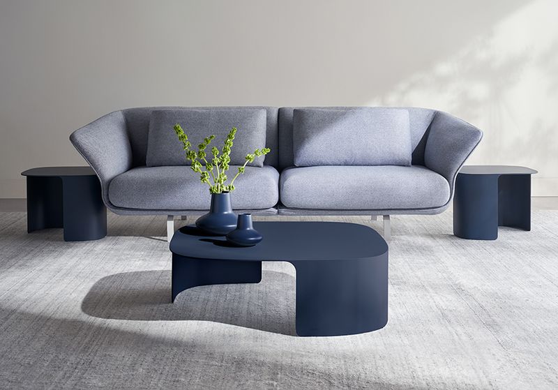 Capas | Davis Furniture