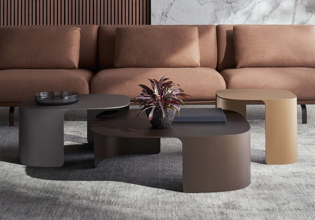 Capas | Davis Furniture